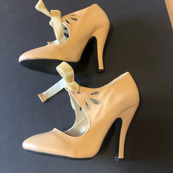Shoes | Doice By Momo Hailee Size 6 Tear Drop Cut Out | Poshmark